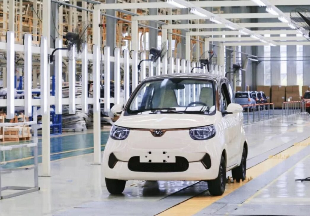 China bate novo recorde ao lançar o carro elétrico mais barato do mundo ...