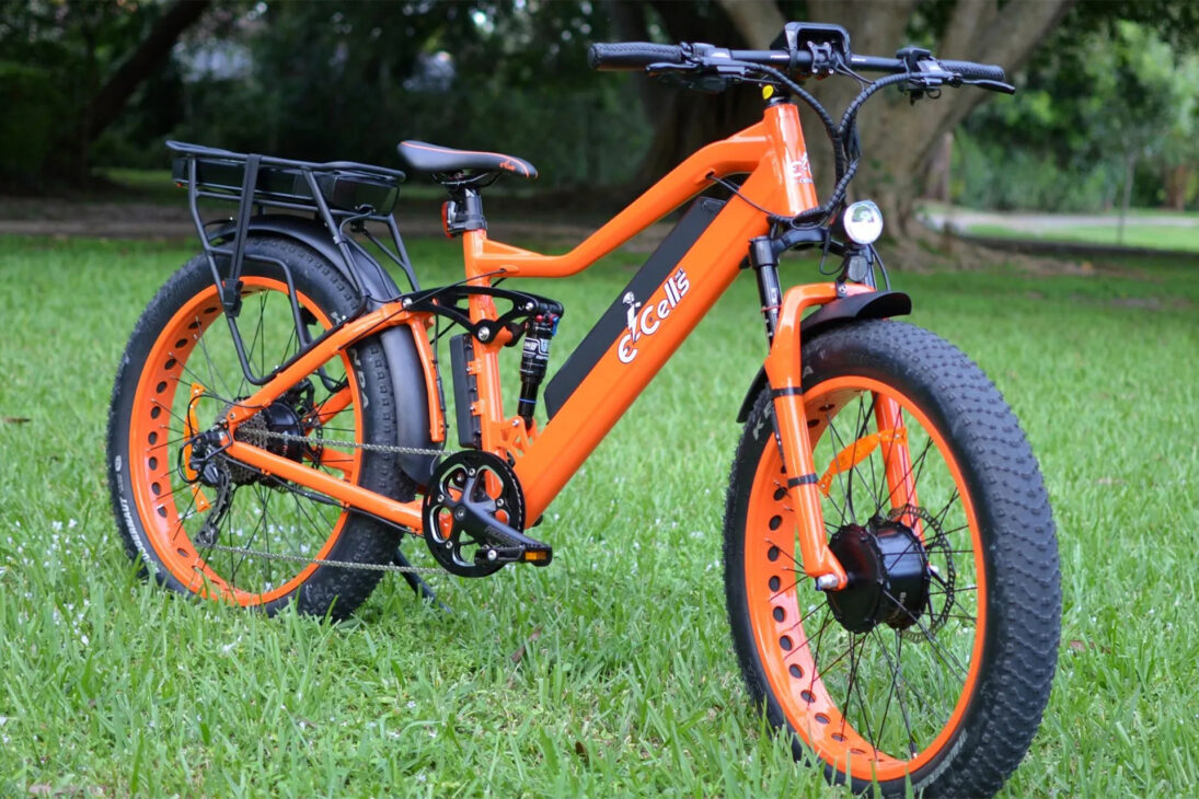 Super bicicleta elétrica da E-Cells vem com dois motores, tração nas ...