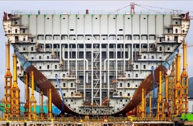 Cimento e aço no mar! A Marinha dos EUA revolucionou a construção naval ...