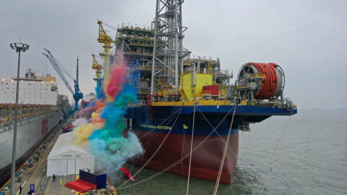 Rumo ao Brasil! O novo navio-plataforma da Petrobras, o FPSO Maria ...