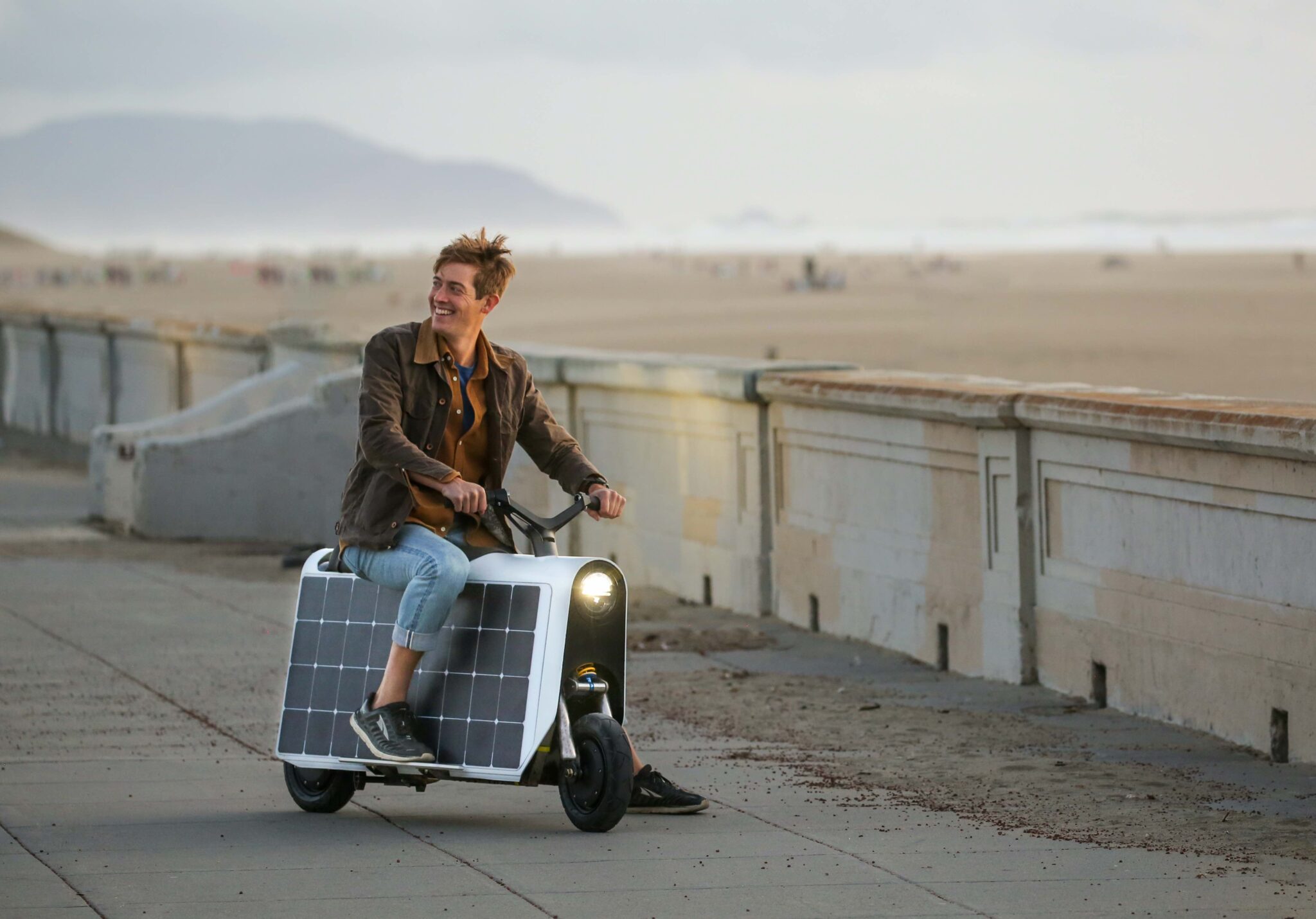 Un scooter à l'autonomie infinie ? Ce nouveau scooter électrique ...