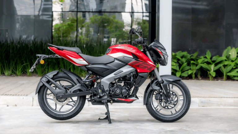 Bajaj lança linha 2026 das Dominar NS 160 e Dominar NS 200 com visual ...