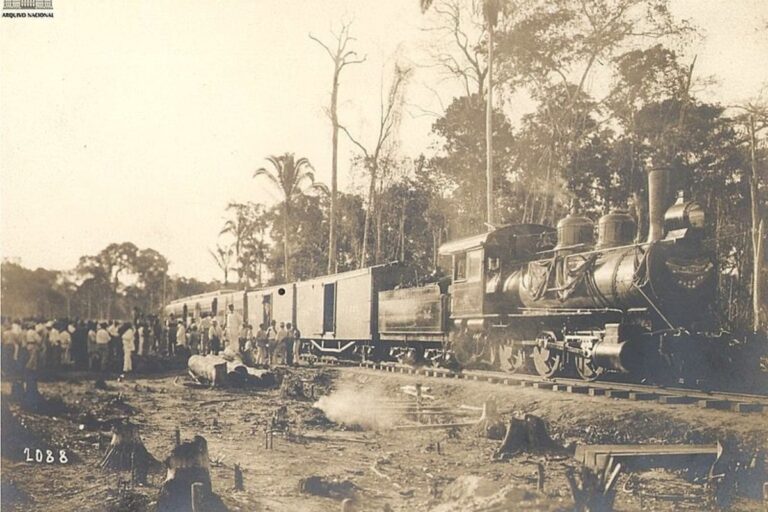 A ferrovia Madeira-Mamoré (RO): a "ferrovia do diabo" que custou 6 mil ...