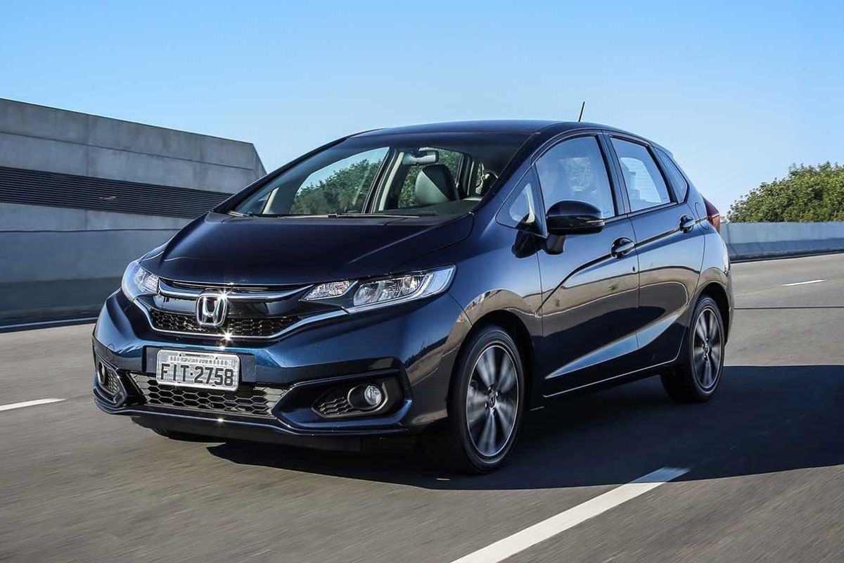 Saiu de linha em 2021 e o Honda Fit deixou saudade com seu espaço ...