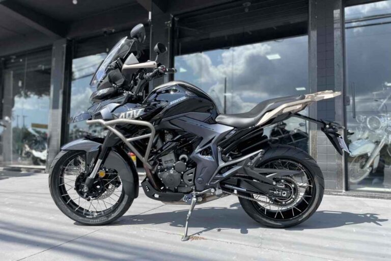 A nova Zontes faz até 31 km/l, com motor de 348cc e 41 cavalos, e ...
