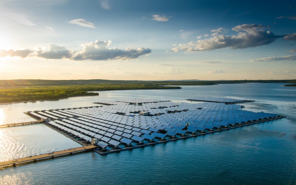 Itaipu Binacional instala sua primeira usina solar flutuante com 2 mil ...