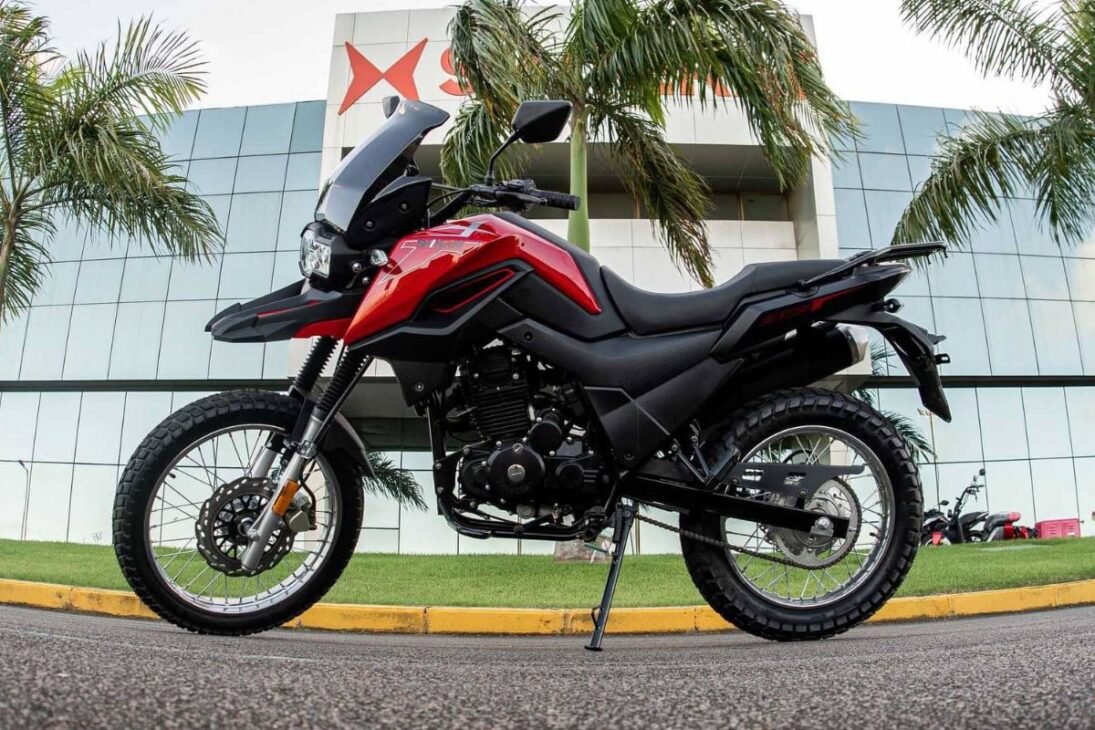 Moto popular abaixo de R$ 16 mil tem tanque de 15 litros, suspensão ...