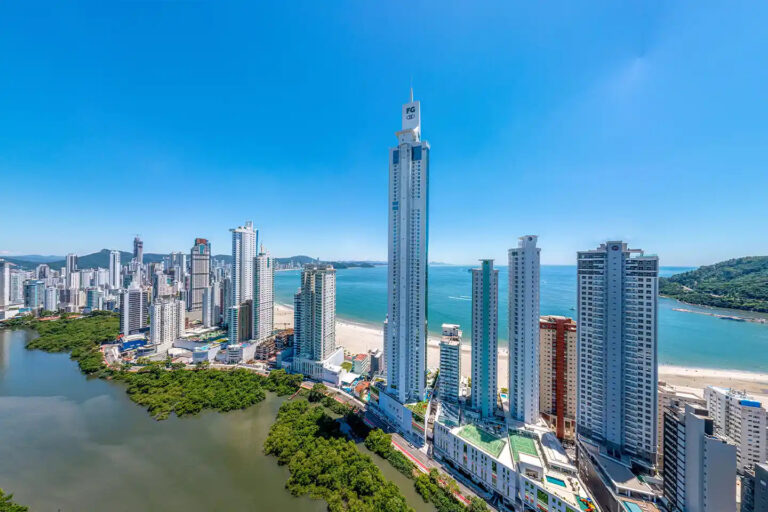 O maior prédio residencial do Brasil tem 290 metros e 84 andares: One ...