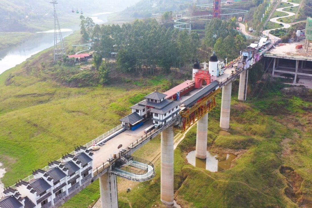 Cidade construída sobre uma ponte em Chongqing impressiona com 400 ...