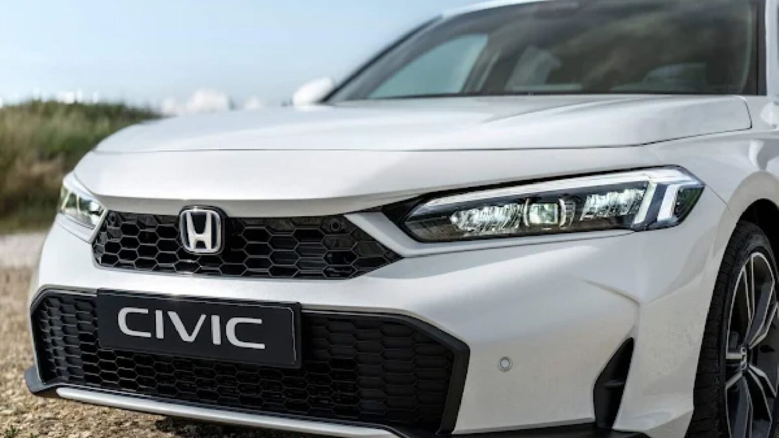 Novo Honda Civic 2026: híbrido com painel digital de 10,2'', luz ...