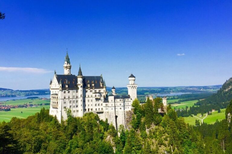 Castelo de conto de fadas na Baviera esconde o trágico destino de um ...