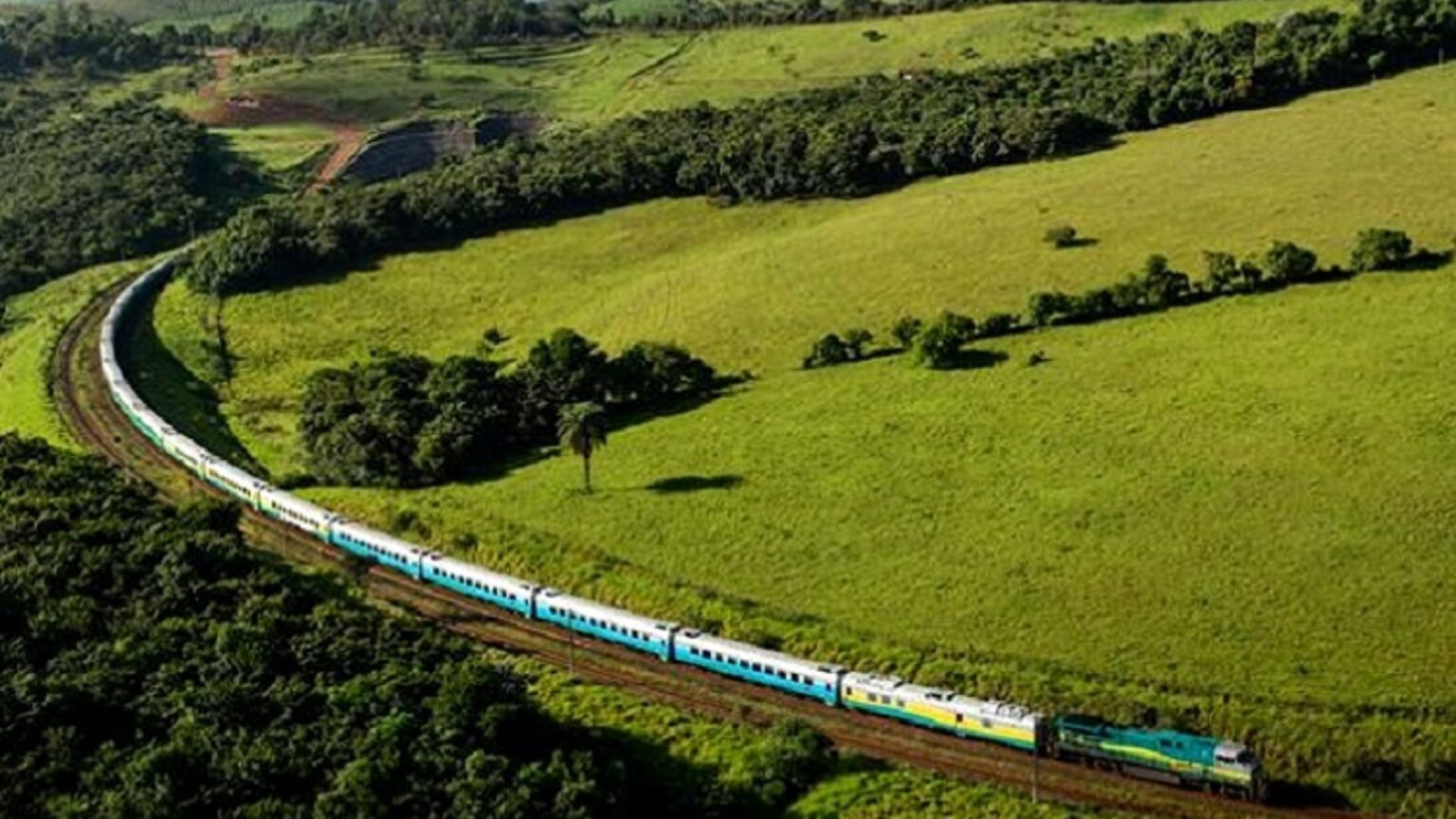Maior passeio de trem do Brasil: Vitória–Minas tem 664 km, 30 estações ...