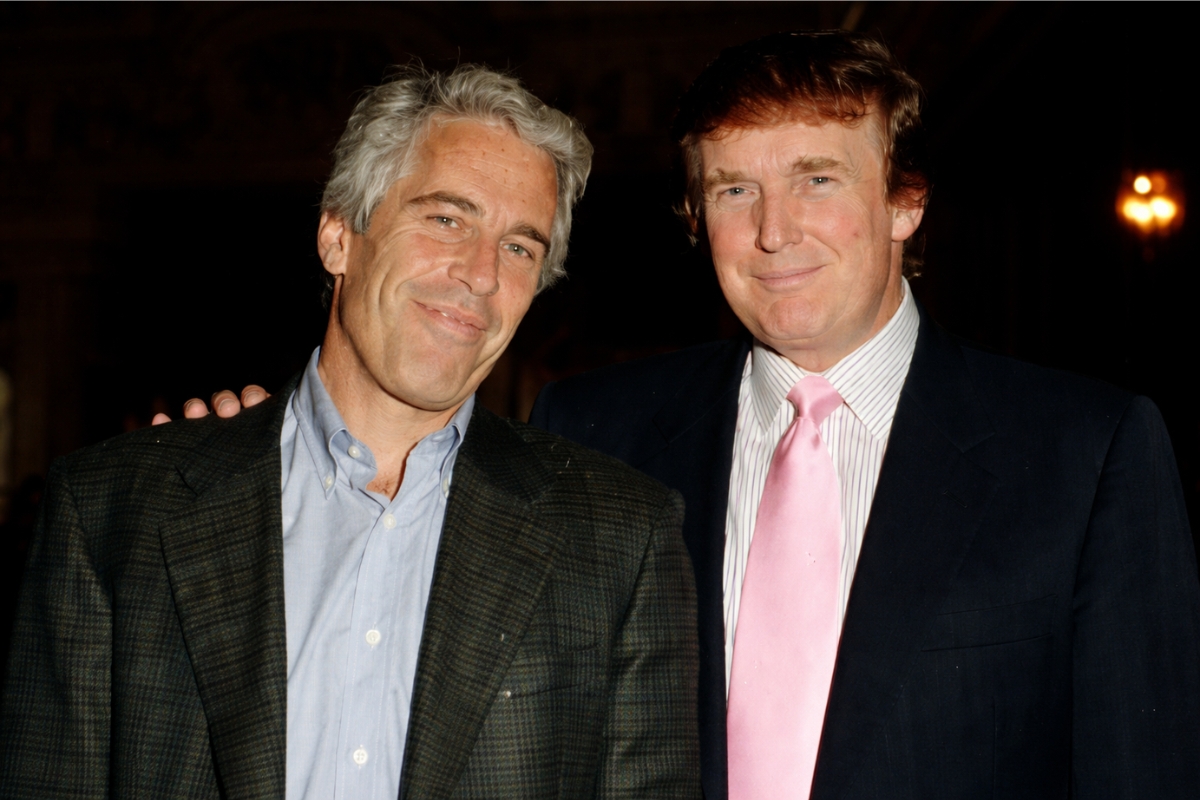 Donald Trump é mencionado mais vezes nos arquivos de Epstein do que ...