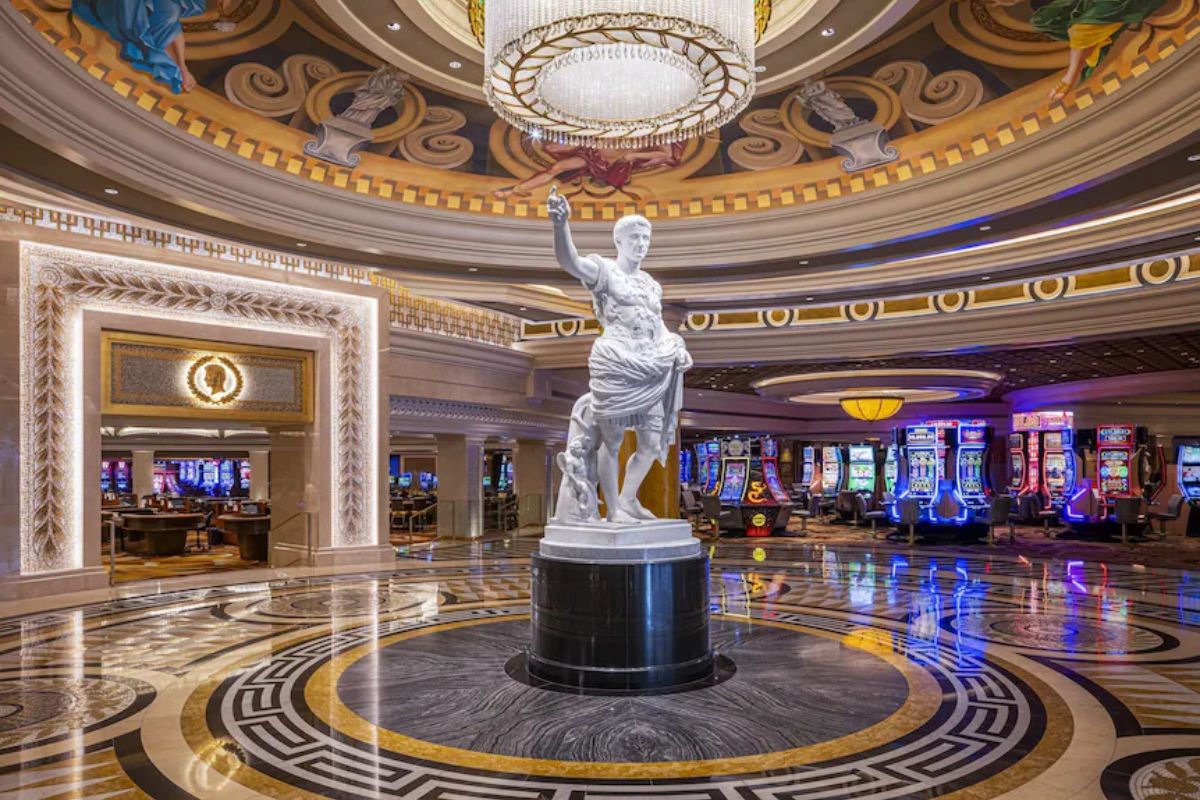 Resort inspirado na Roma Antiga - CPG Click Petróleo e Gás