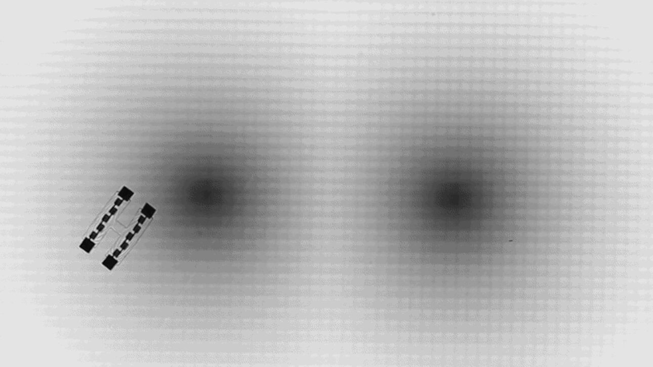 Scientists use Einstein's theory to teach microscopic robots to swim ...