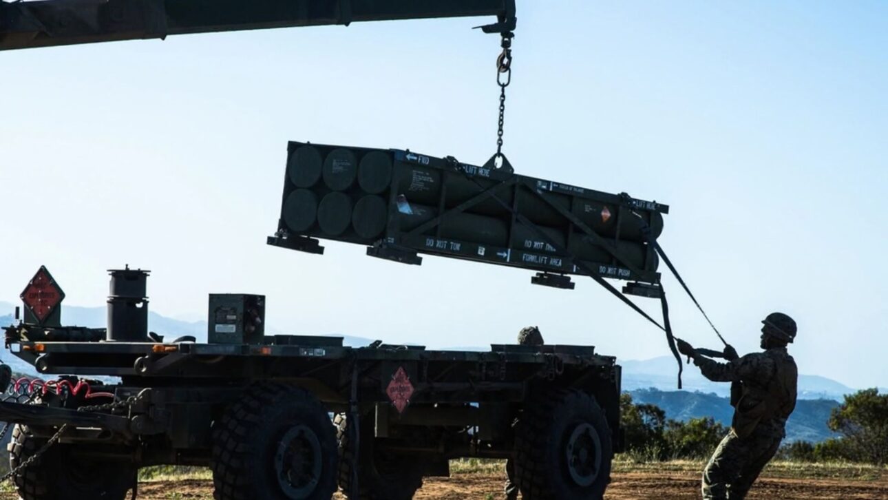 EUA colocam em jogo e surpreendem o mundo ao usar o sistema HIMARS na ...