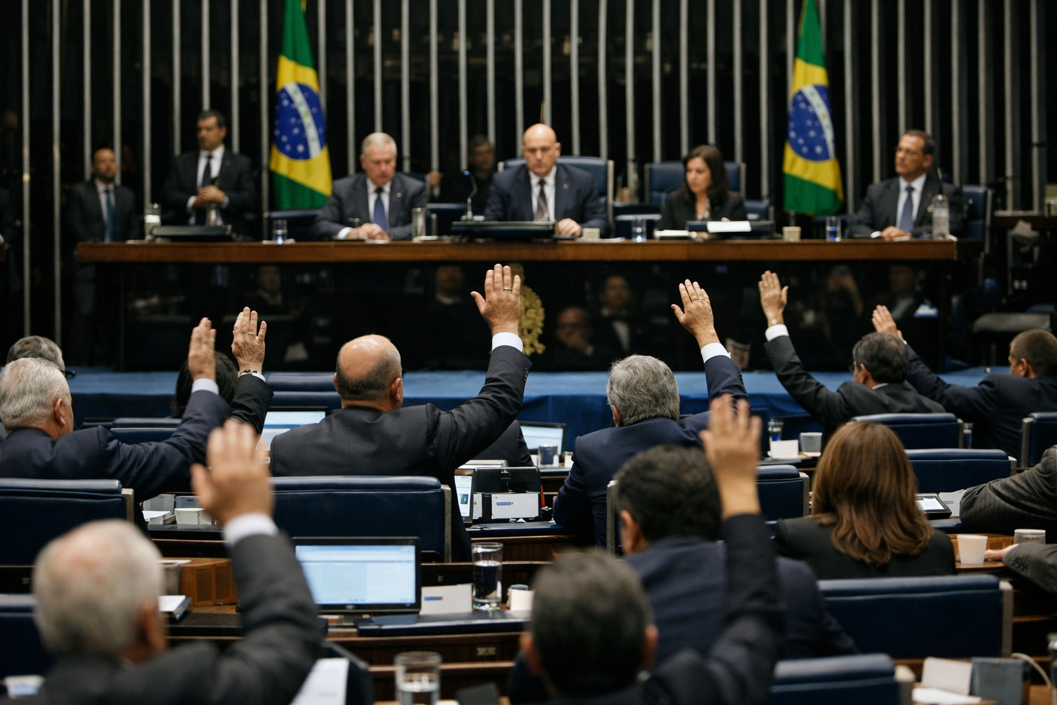 Nova lei dá 3 dias por ano para prevenção de câncer (Art. 473), mas CLT ...