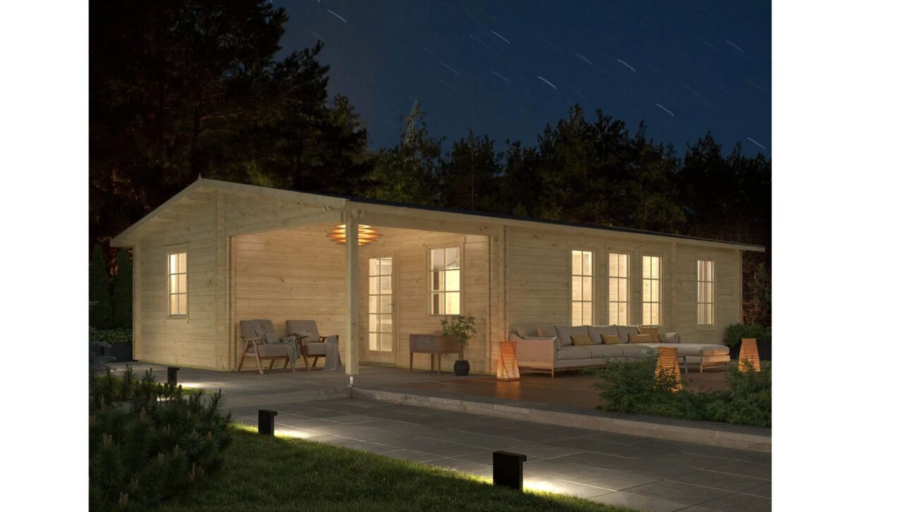 Uma casa de madeira pré-fabricada com 70 m², três quartos e varanda ...